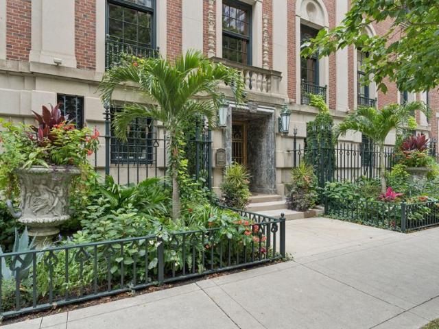 1355 N Astor St, Chicago, IL 60610 | MLS #12628 | Compass