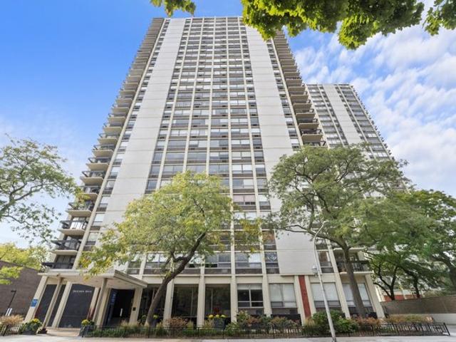 1355 N Sandburg Ter Apt 2801, Chicago, IL 60610