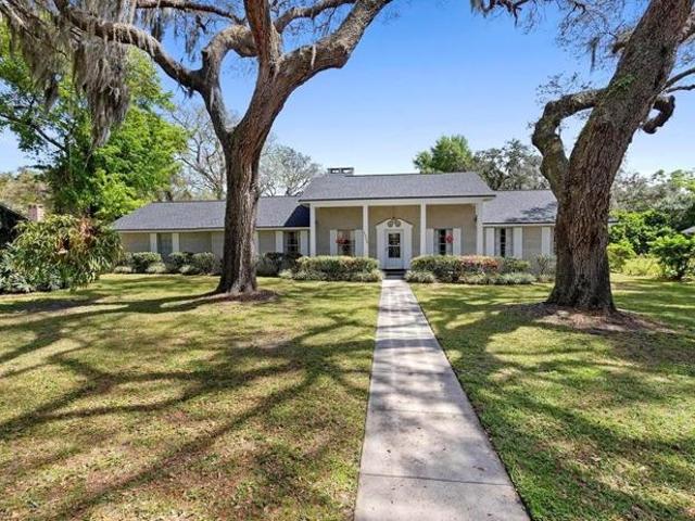 1355 Canary Dr, Deland, FL 32720