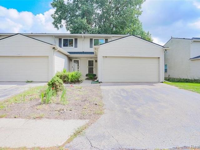 1355 Lochaven Rd, Waterford Township, MI 48327