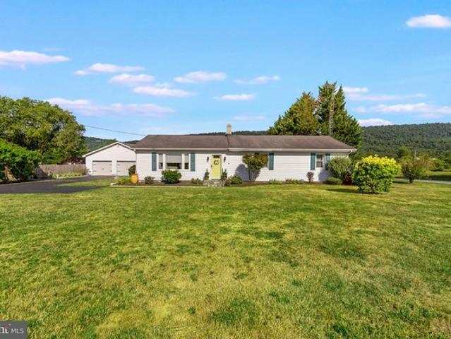 1355 Reunion Corner Rd, Gerrardstown, WV 25420
