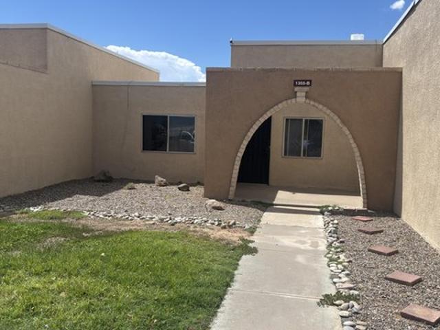 1355 Rio Rancho Blvd SE Apt B, Rio Rancho, NM 87124