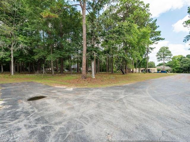 1355 Royal Colony Dr, Shallotte, NC 28470