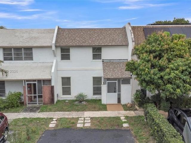 1355 Seaview, North Lauderdale, FL 33068