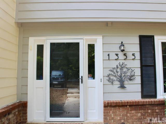 1355 Springlawn Court