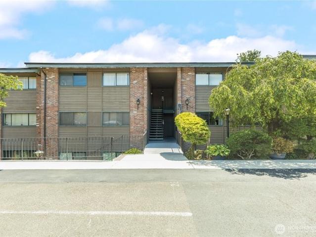 1355 th Ave S Apt 21, Tukwila, WA 98168