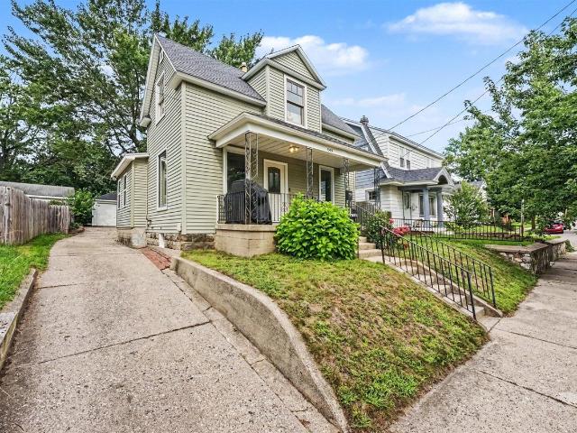 1355 Valley