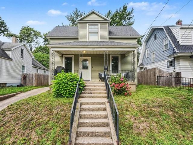 1355 Valley Ave NW, Grand Rapids, MI 49504