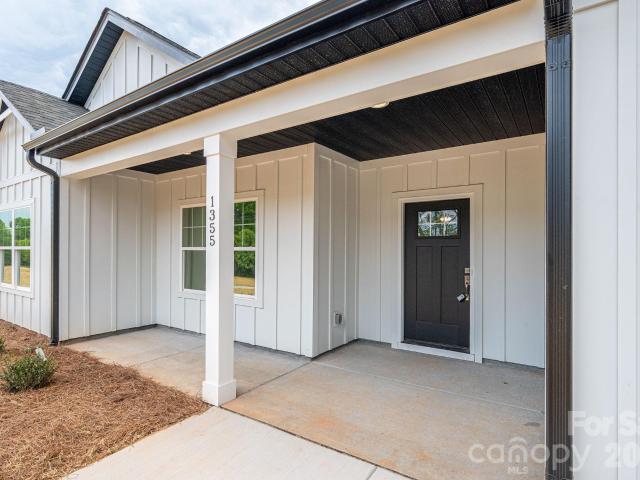 1355 Zeb Haynes Road