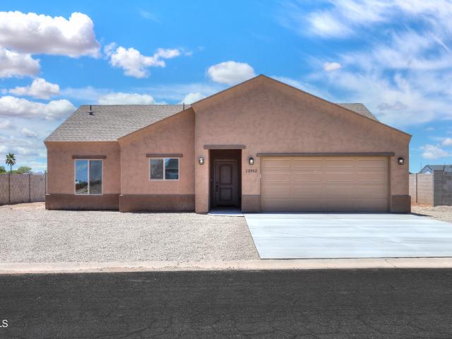 13562 S Huntington Rd, Arizona City, AZ 85123 | Compass