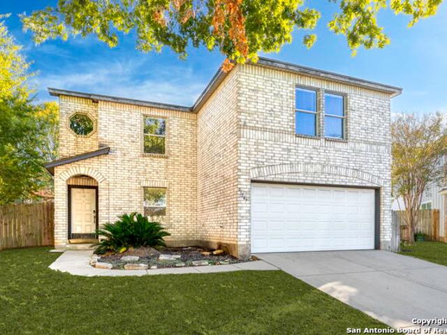 13567 Hickory Legend