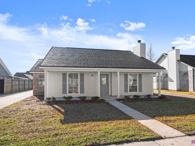 13566 Parwood Ave, Baton Rouge, LA 70816 | MLS #BR2026001 | Compass
