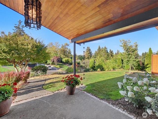 1356 Aloha Ln, Fircrest, WA 98466