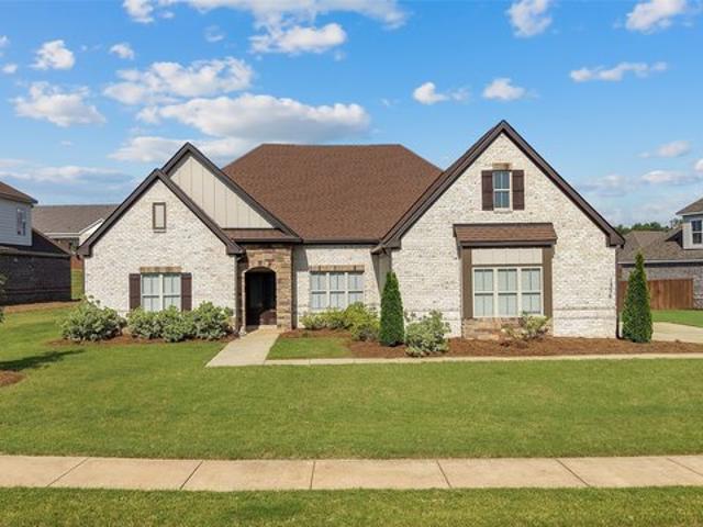 1356 Witherspoon Dr, Prattville, AL 36066