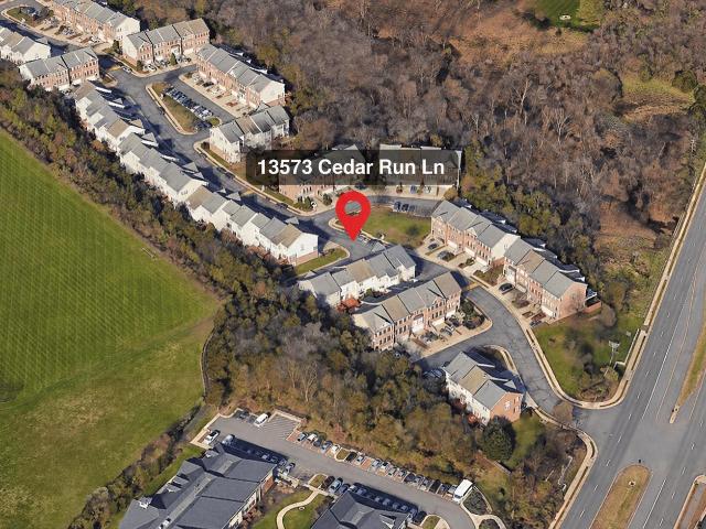 13573 Cedar Run Ln, Herndon, VA 20171 | MLS #VAFX2310 | Compass