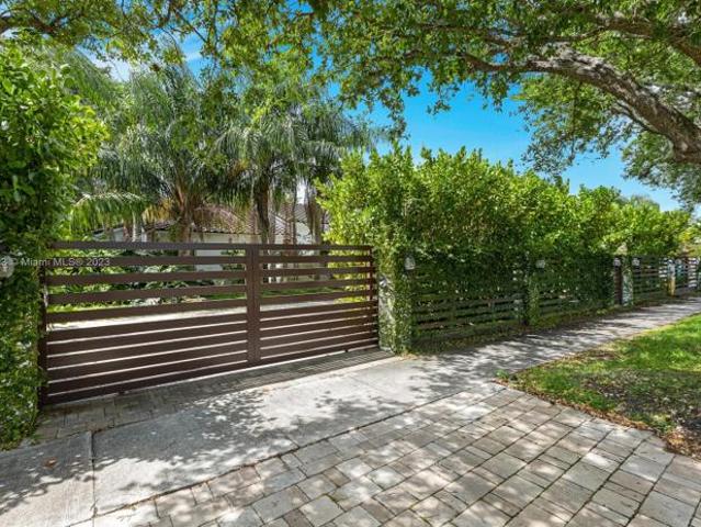 13570 192nd St SW, Miami, FL 33177