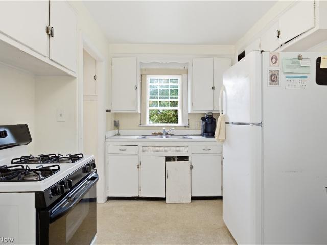 13577 Cedar Road