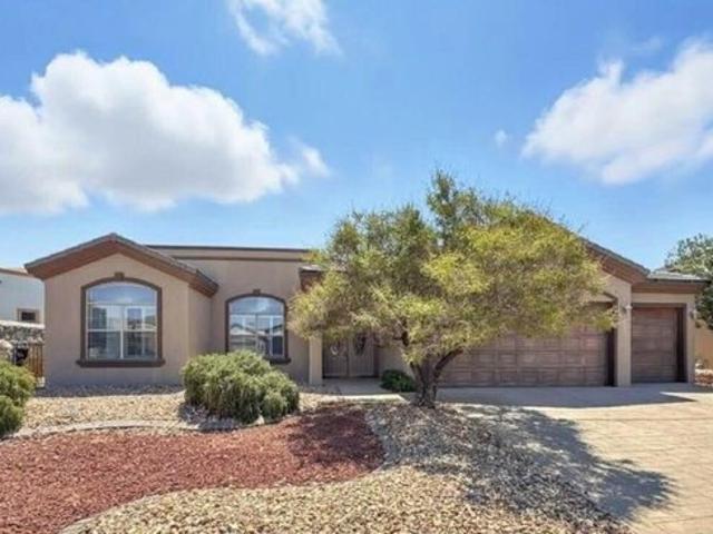 13574 Emerald Falls Dr, Horizon City, TX 79928