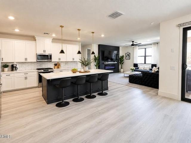 13574 N 144th Ln, Surprise, AZ 85379