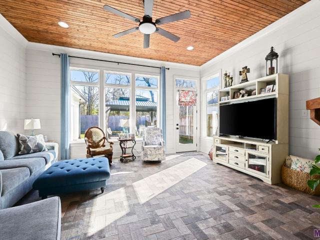 13575 Sawmill Dr, Baton Rouge, LA 70818 | MLS #BR2026000