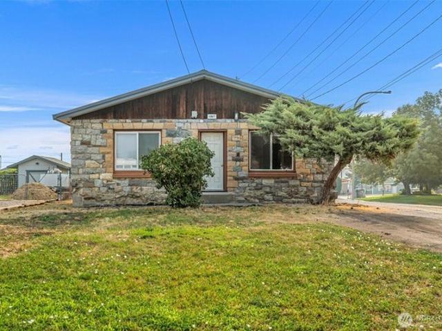 1357 Monitor St, Wenatchee, WA 98801