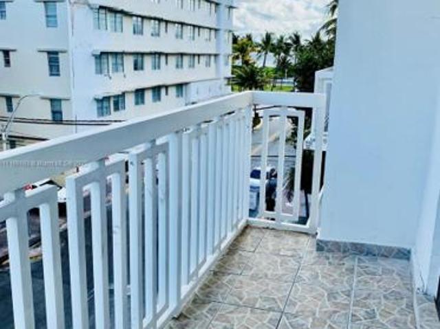 1357 Collins Ave #C3 Miami Beach, FL 33139