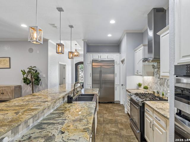 1357 Private Road 3702