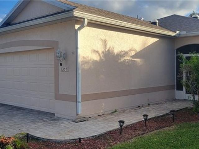 1357 Shoreline Cir, Sebastian, FL 32958