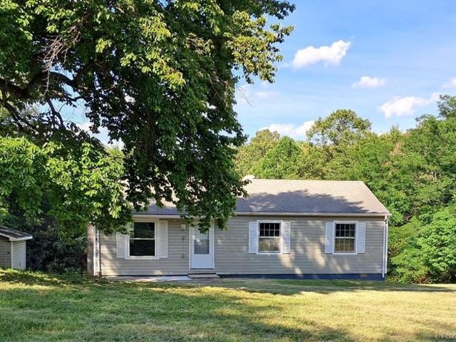 1357 Tardy Mountain Rd, Altavista, VA 24517