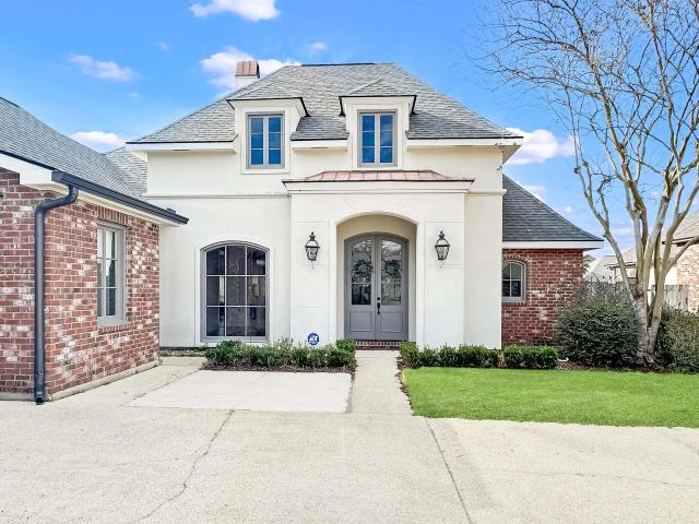 13583 Lakeway Dr, Prairieville, LA 70769 | Compass