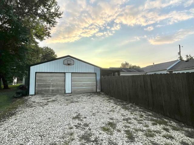 13585 W 450 N