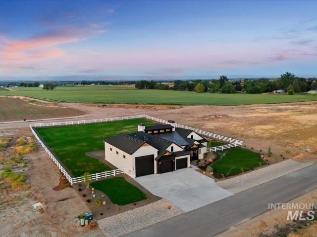13585 Centerland Dr