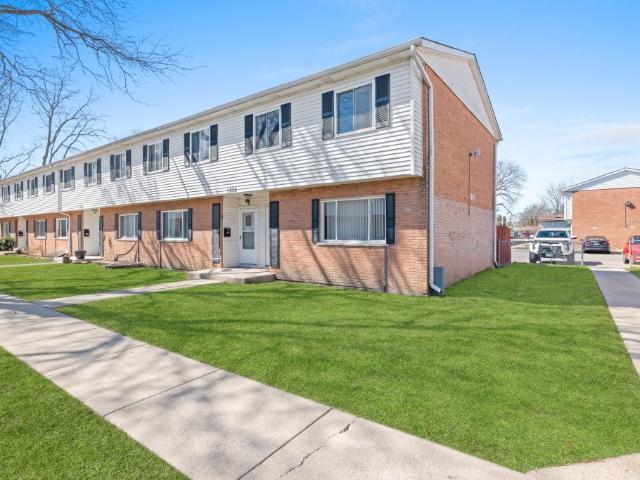 1358 monomoy street # a