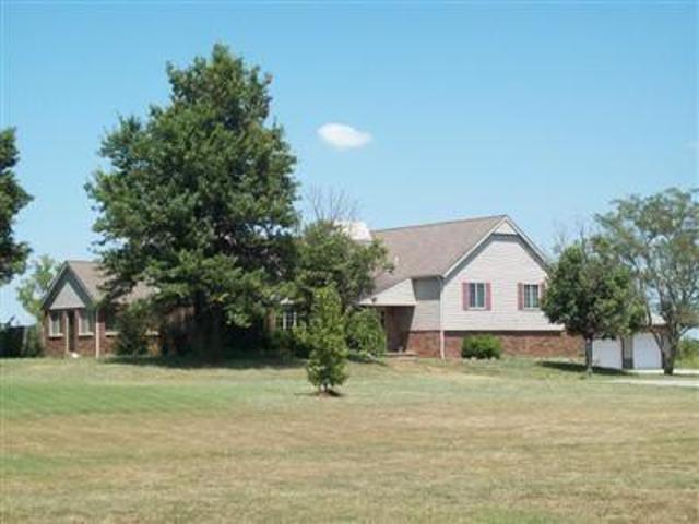 1358 26 Rd, Parsons, KS 67357