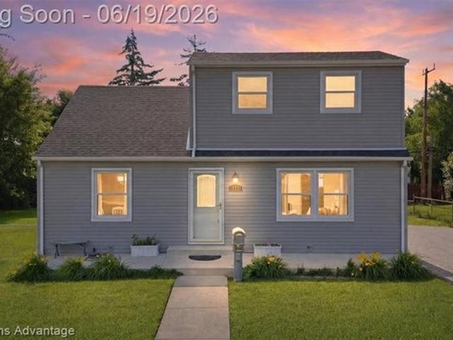 13592 Berwyn, Redford, MI 48239