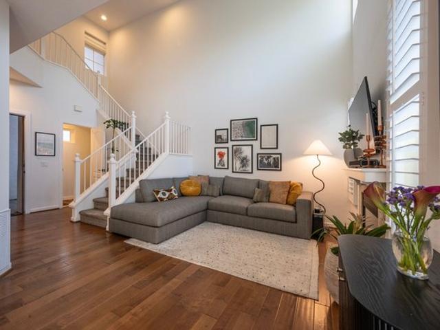 13596 Jadestone Way, San Diego, CA 92130