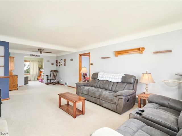 1359 Beaconfield Road