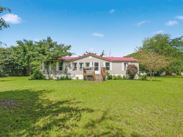 1359 Beechnut Dr, Latta, SC 29565