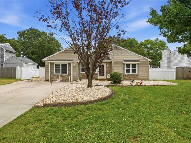 1359 Cypress PL
