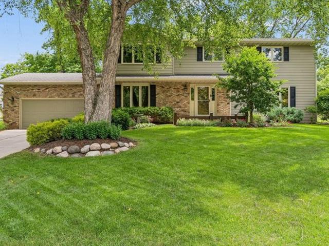 1359 Cherry Hill Rd, Mendota Heights, MN 55118