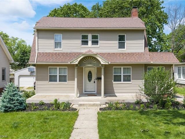 1359 Delia Ave, Akron, OH 44320