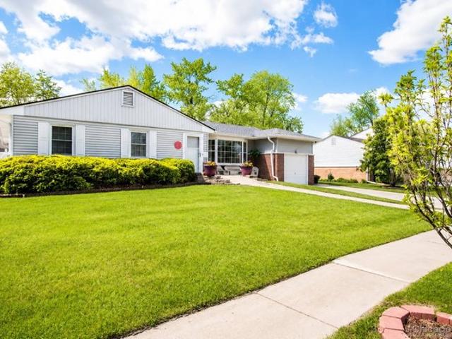 1359 E Dorothy Dr, Palatine, IL 60074