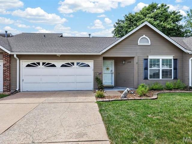 1359 Kyle Dr Unit 14B, Saint Charles, MO 63304