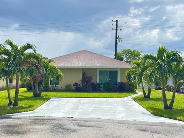 1359 Summit Run Cir, West Palm Beach, FL 33415