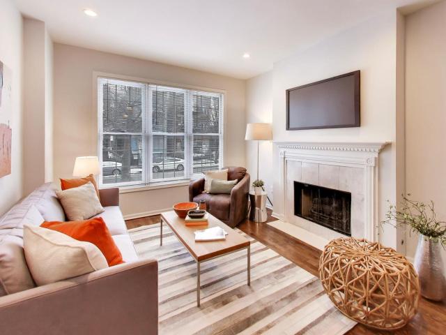 1359 W Hubbard St, Unit 1, Chicago, IL 60642 | MLS #12597 | Compass