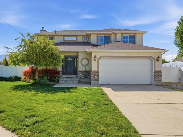 1359 W Parkside Ln S, Layton, UT 84041