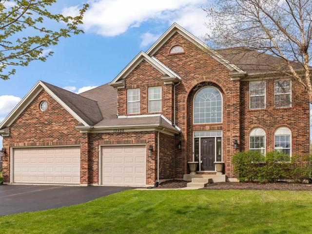 13500 Arborview Cir, Plainfield, IL 60585 | MLS #12610 | Compass