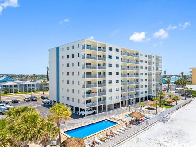 13500 Gulf Blvd Apt 605, Madeira Beach, FL 33708