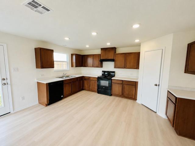 13501 Martha Washington Pl