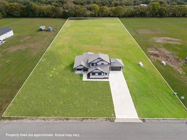 13507 Woodland Ranch Dr, Lone Jack, MO 64086 | MLS #2576